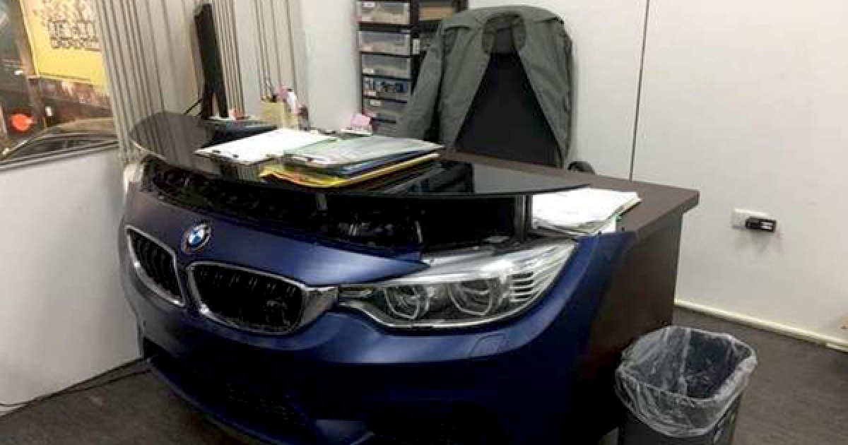 買不起BMW「改開辦公桌」也很爽！ 網羨慕爆：跪求量產 - 爆新聞